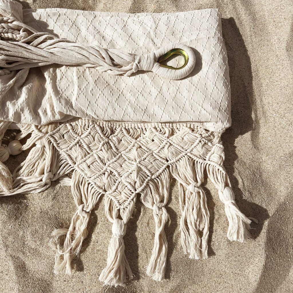 Hamaca Artesanal Crudo Macramé - hasta 200kg - Chill & Mok